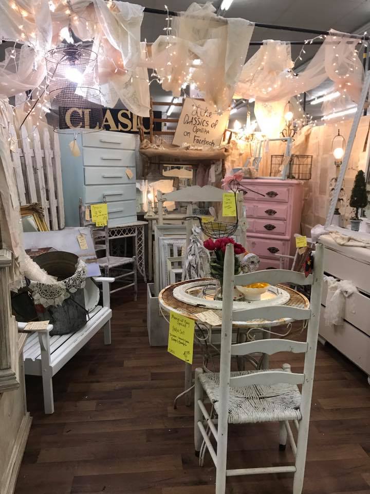 5 Secrets From the First Year of my Vintage Booth