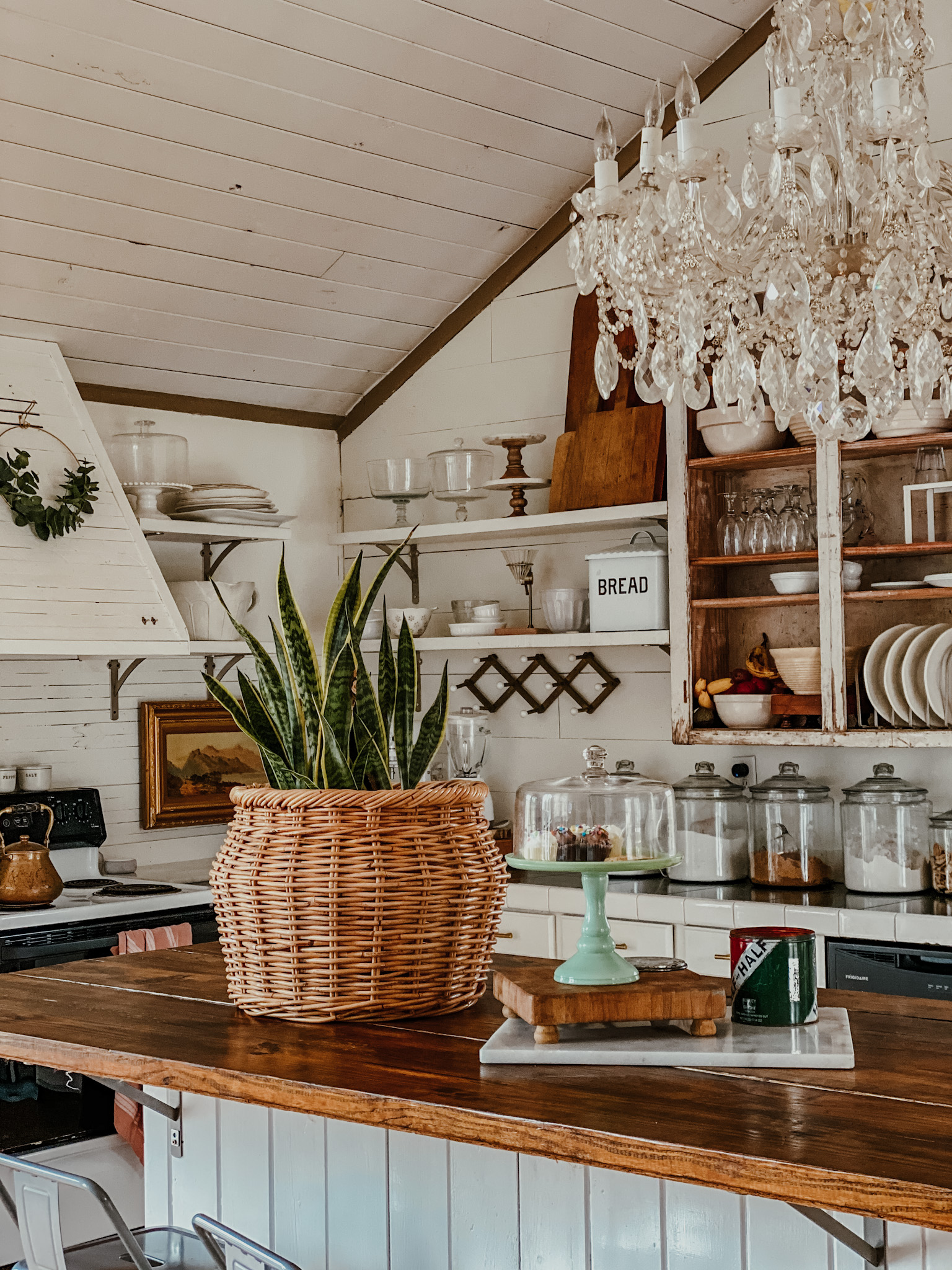 Simple Ways to Freshen Up the Kitchen Simple Ways to Freshen Up the Kitchen